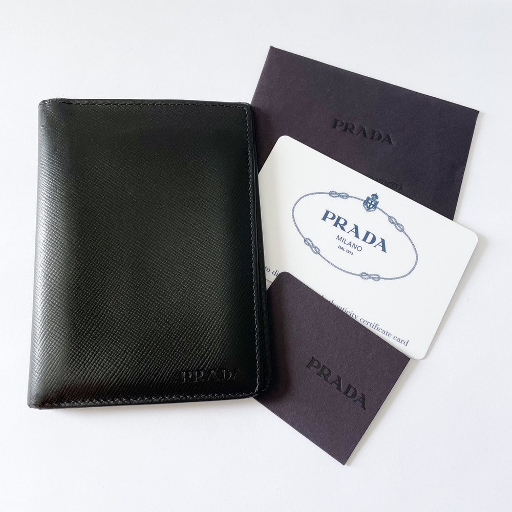 Prada Black Saffiano Leather Bifold Id Card Wallet Un… - Gem